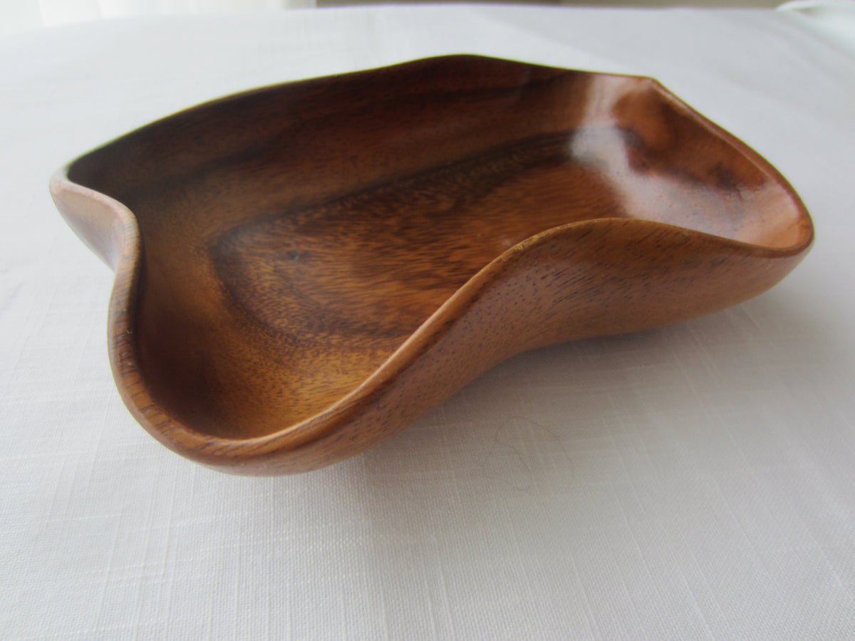 Monkey Pod Small Wood Ruffled Edge Dish – Totale Estate Sales